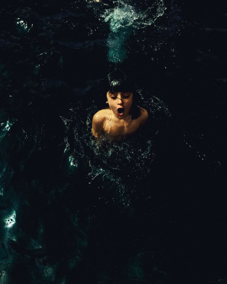 Pia, l'hymne à l'enfance de Christopher Anderson | Mint Magazine