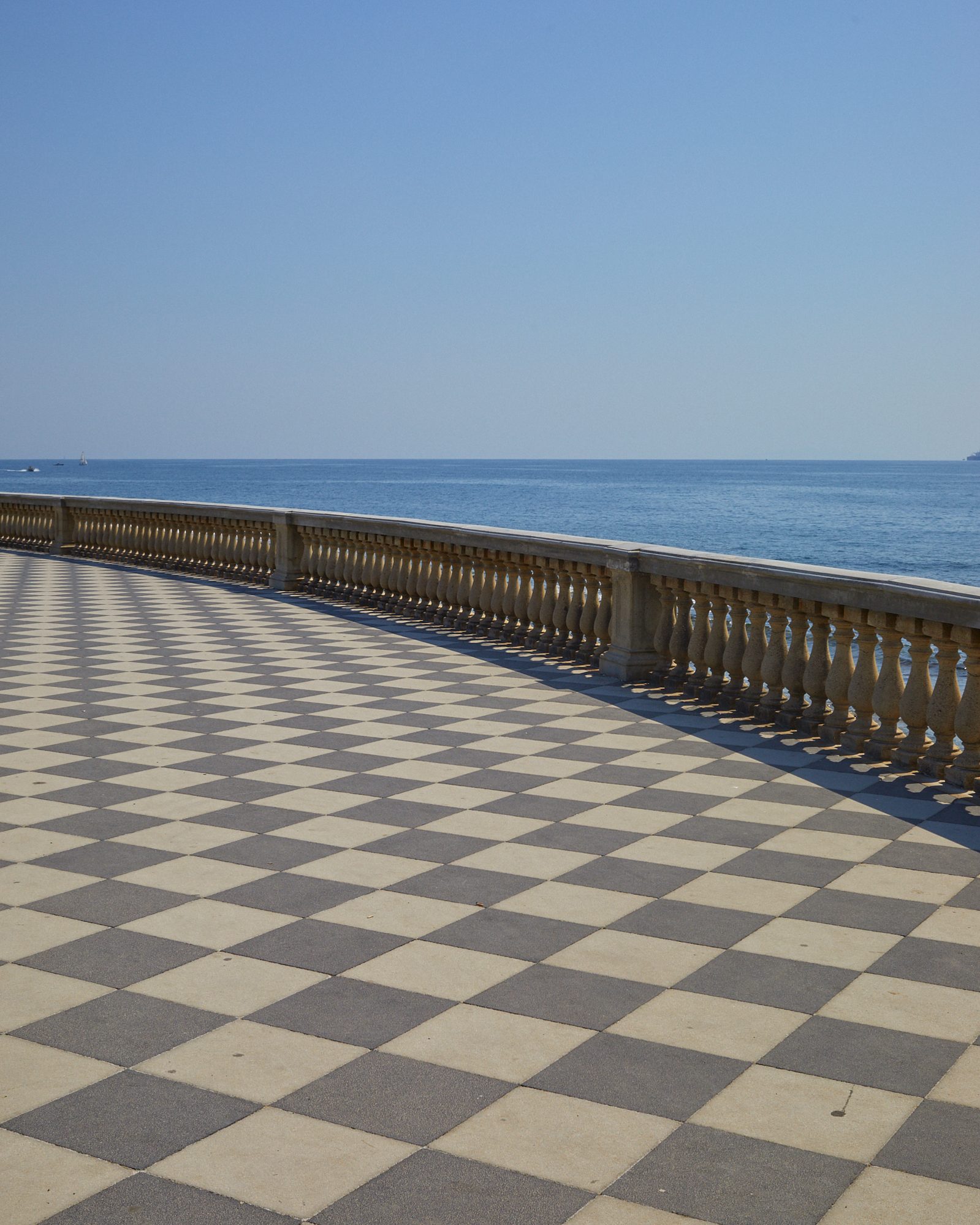 Se carrer à Carrare avec le photographe Raphaël Lugassy | Mint Magazine