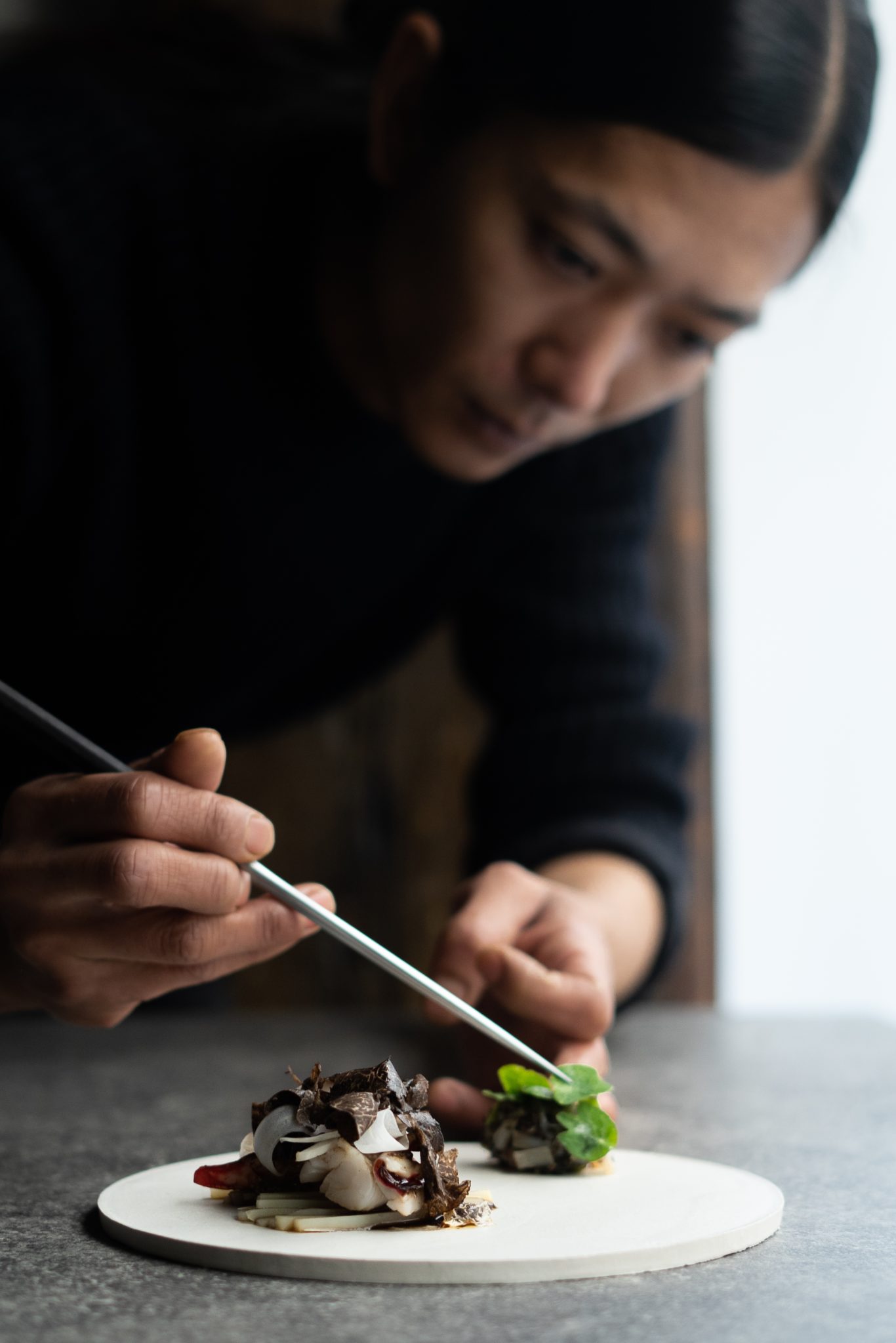 Kosuke Nabeta, colosse aux créations d'argile | Mint Magazine