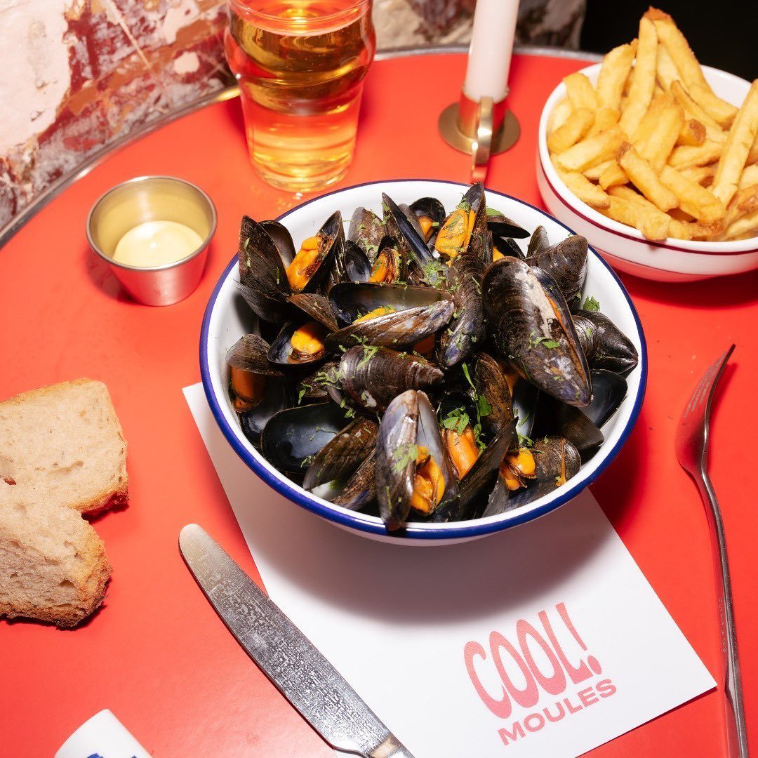 Aujourd'hui est un jour particulier : C’est la Grande Fête de la Moule ...