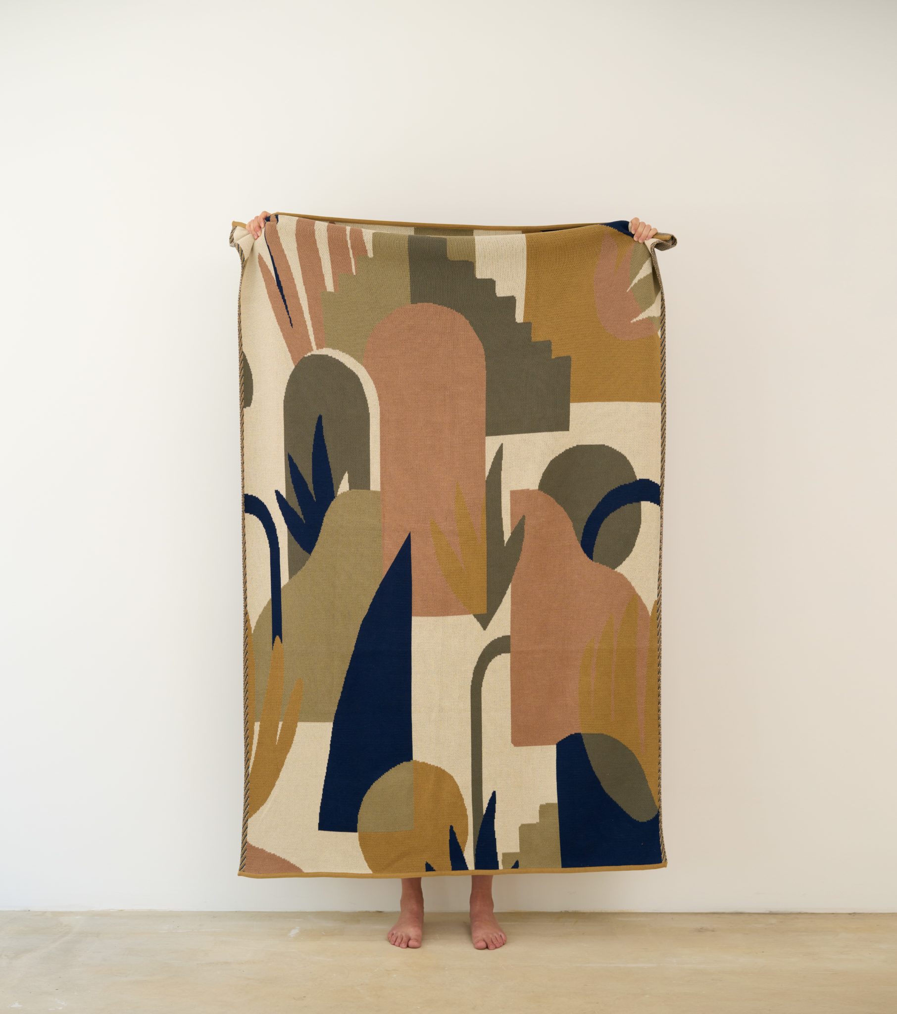 On a trouvé le plaid parfait chez Season Paper | Mint Magazine